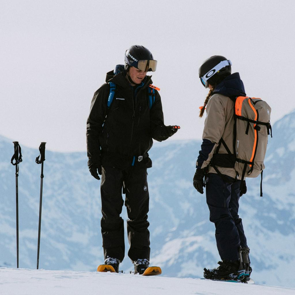 Avalanche Beacons | Safety in the Snow – Oz Backcountry